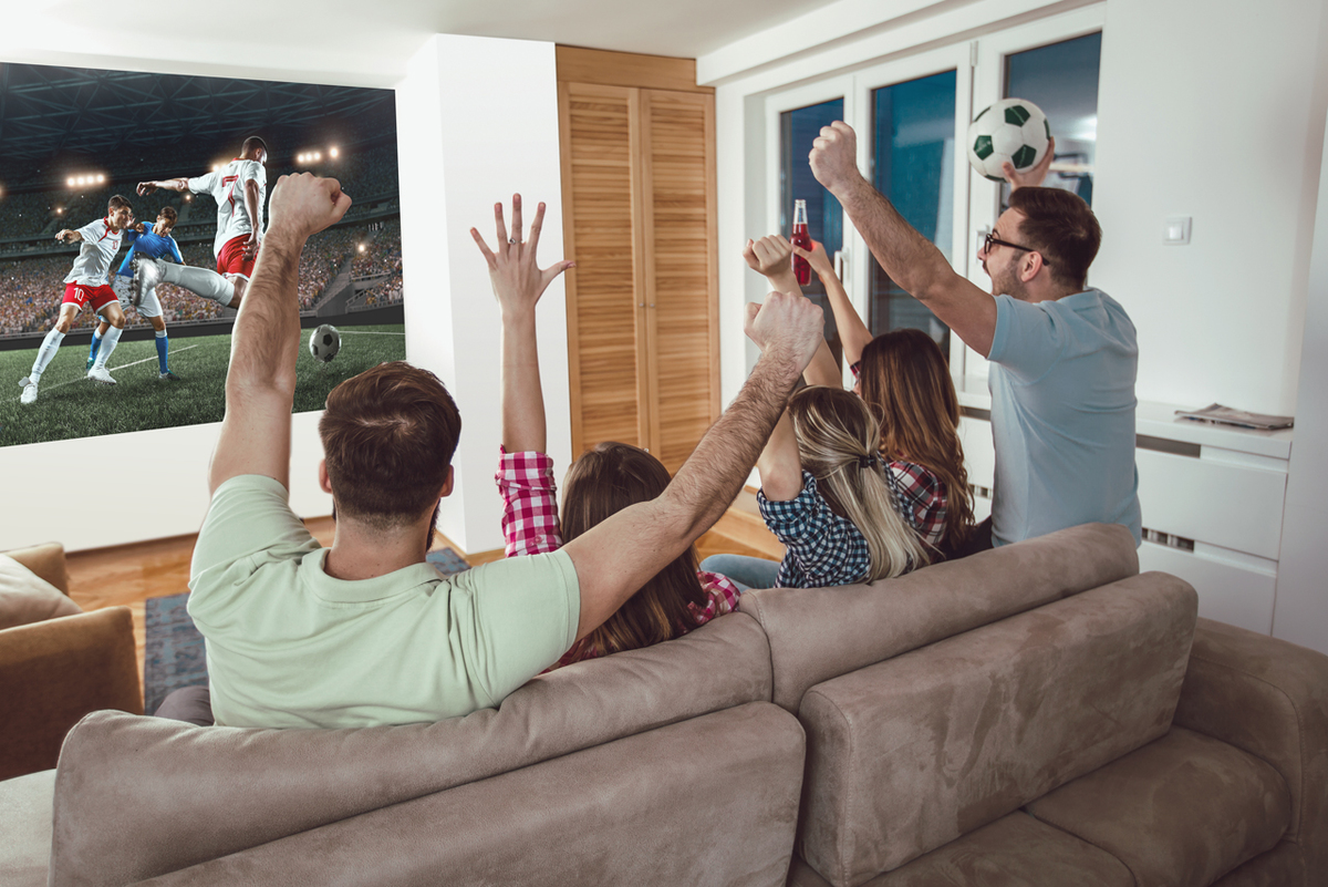 V11H914352 | Epson EpiqVision Mini EF-100B ATV Laser Projection TV ...